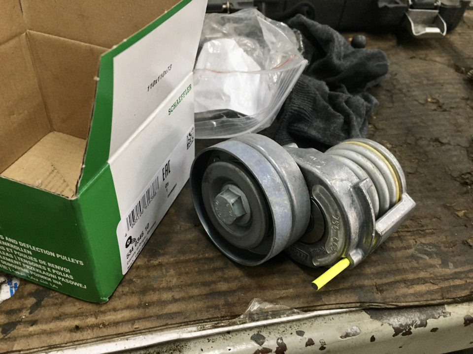 Замена ремней, роликов, натяжителей и помпы. — Volkswagen Touran (1G ...