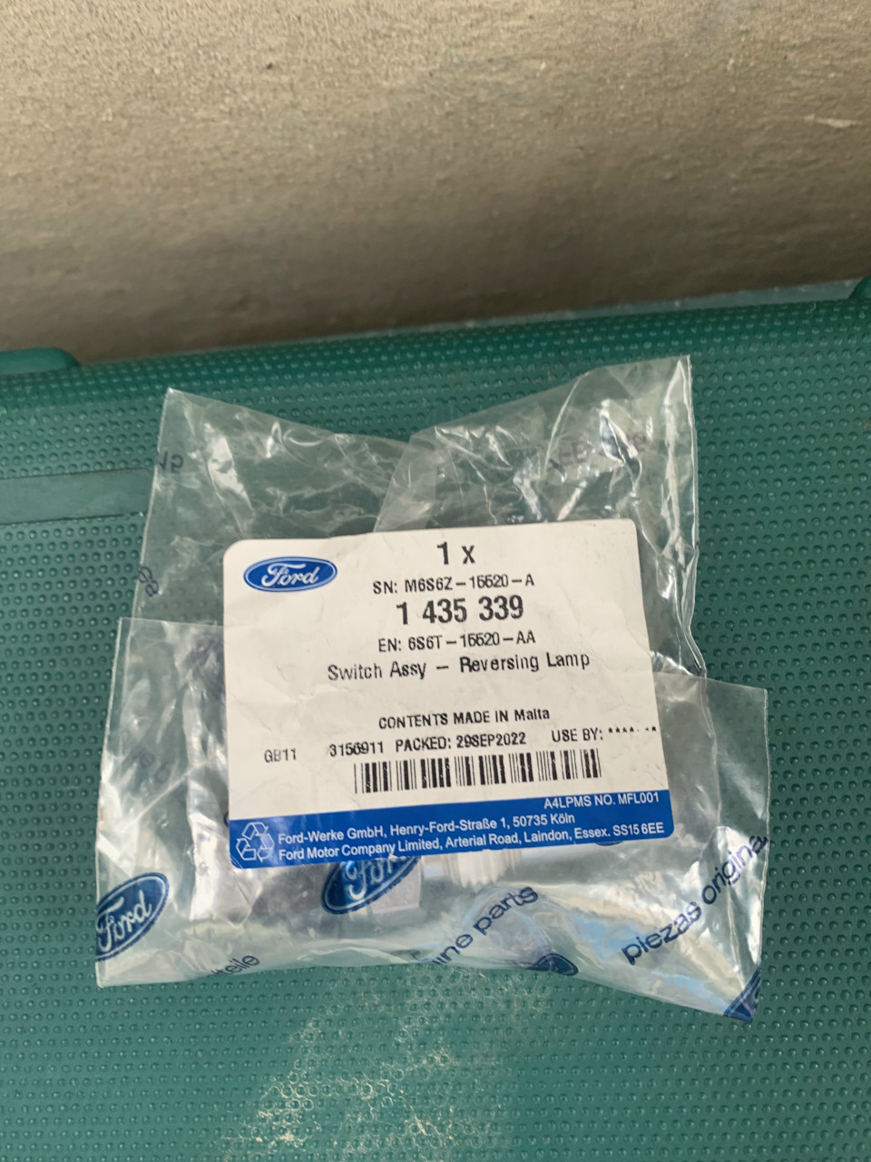 Датчик заднего хода — Ford Focus Hatchback II, 1,8 л, 2008 года ...