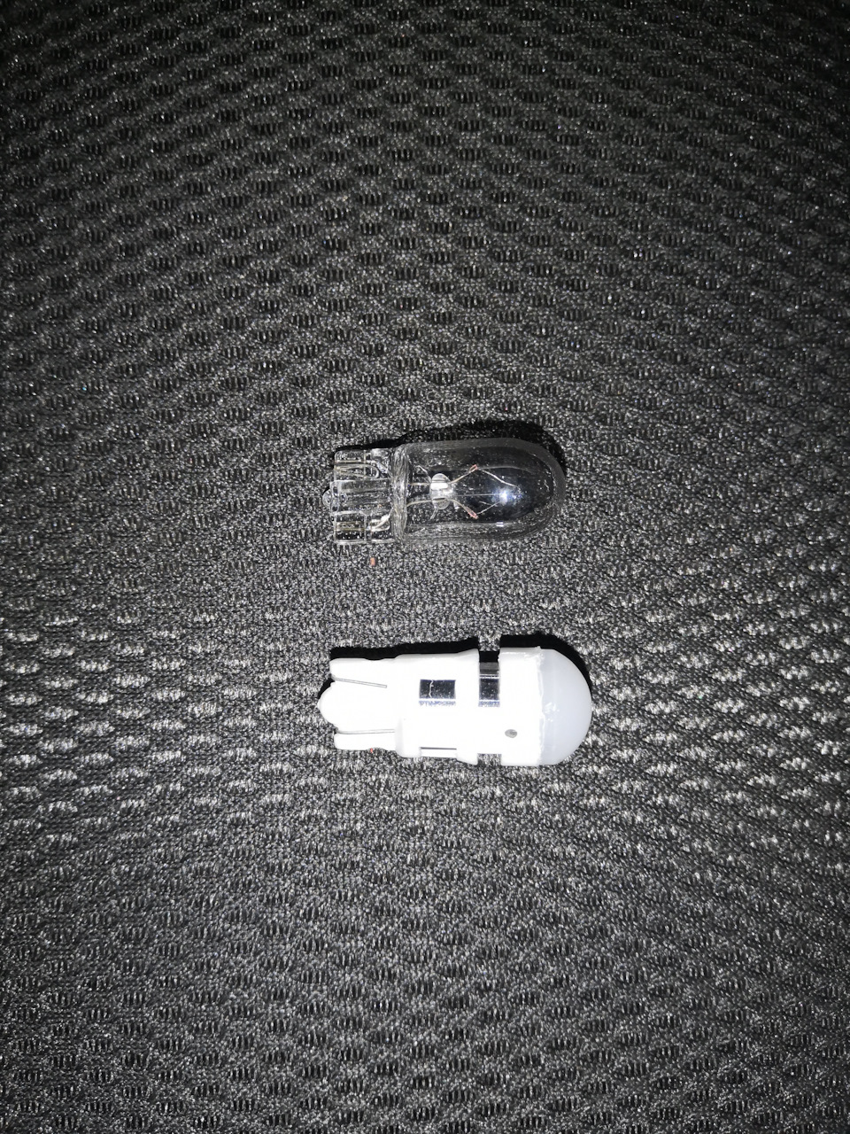 Лампочки из Китая ч.1 (w5w) — Ford Focus III Hatchback, 1,6 л, 2013 ...