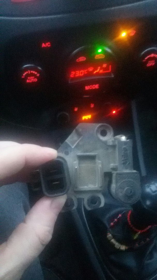 Вышла из строя интегралка на генераторе. — KIA Rio (2G), 1,4 л, 2010 ...