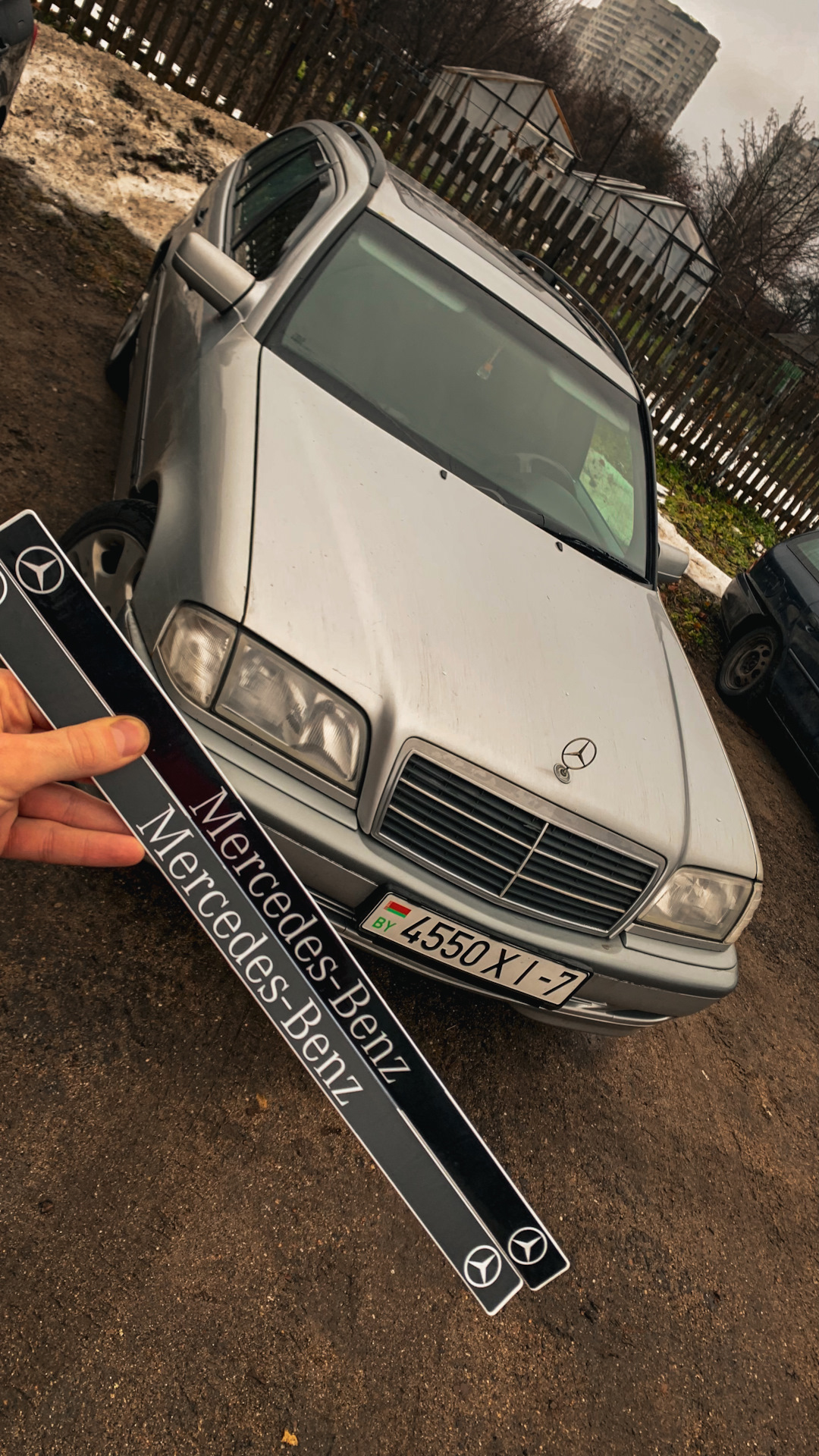 Номерная рамка — Mercedes-Benz C-Class Estate (S202), 2 л, 1999 года | аксессуары | DRIVE2