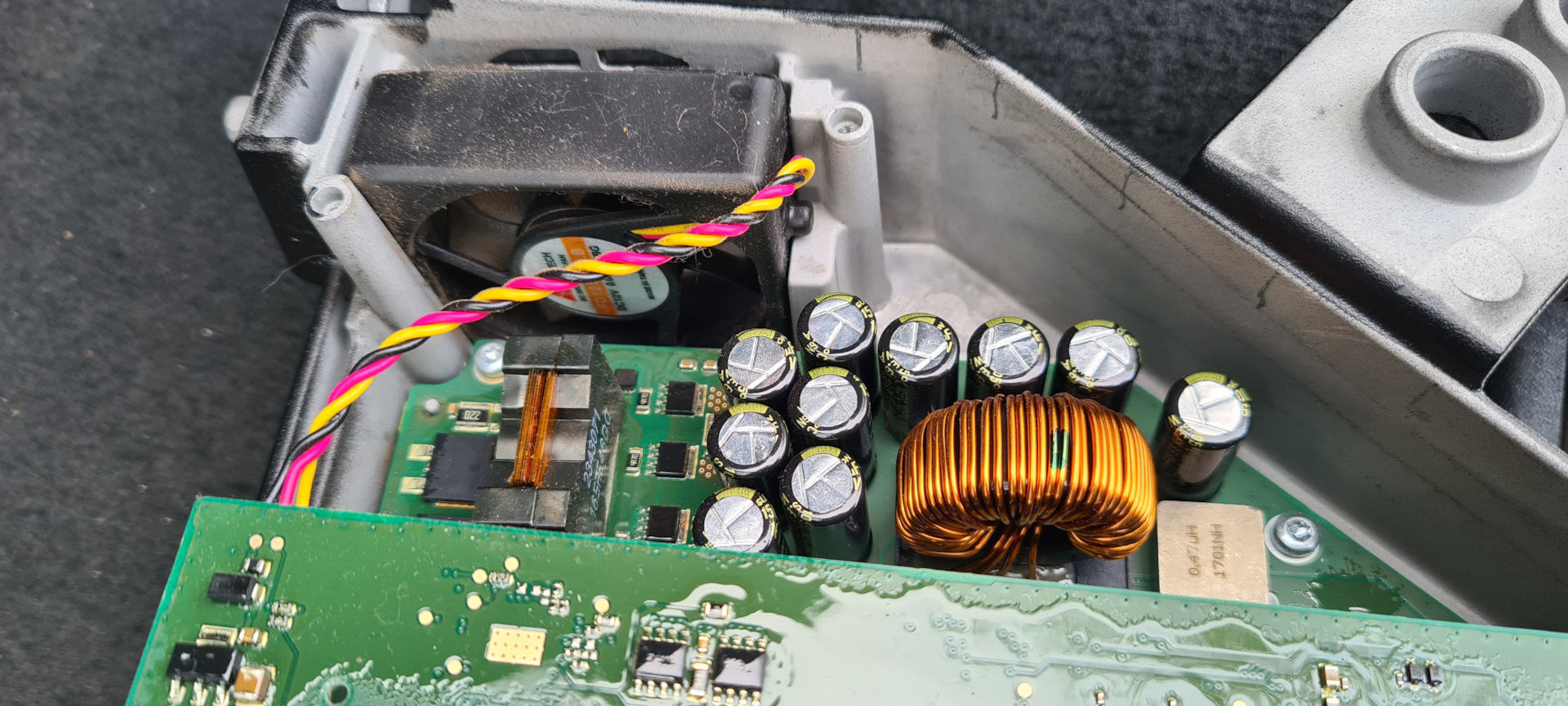 Bowers & Wilkins 1400 watt Volvo XC90. 1 часть. — Volvo XC90 (2G), 2 л ...