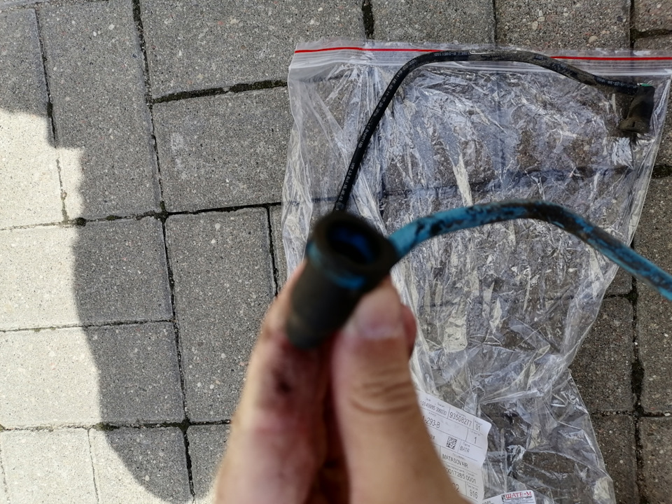 Замена топливных трубок — Volkswagen Jetta VI, 1,6 л, 2013 года | визит ...