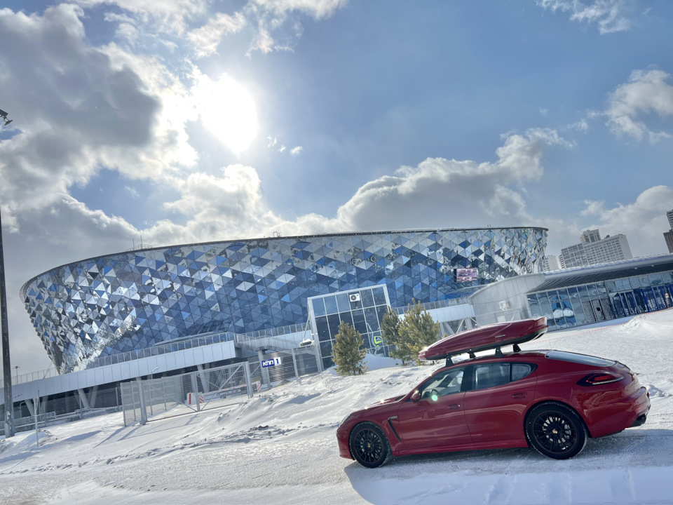 Roof Box / Carmine Red — Porsche Panamera (1G) 970, 3 л, 2015 года ...