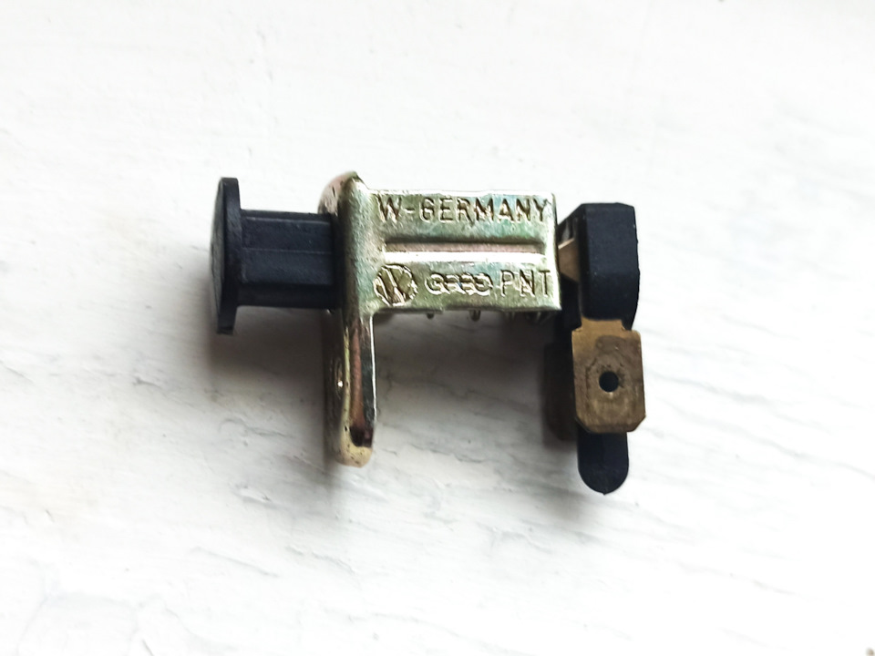 Ремонт электрики ч.4. Контрольная лампа стояночного тормоза — Audi 100 ...