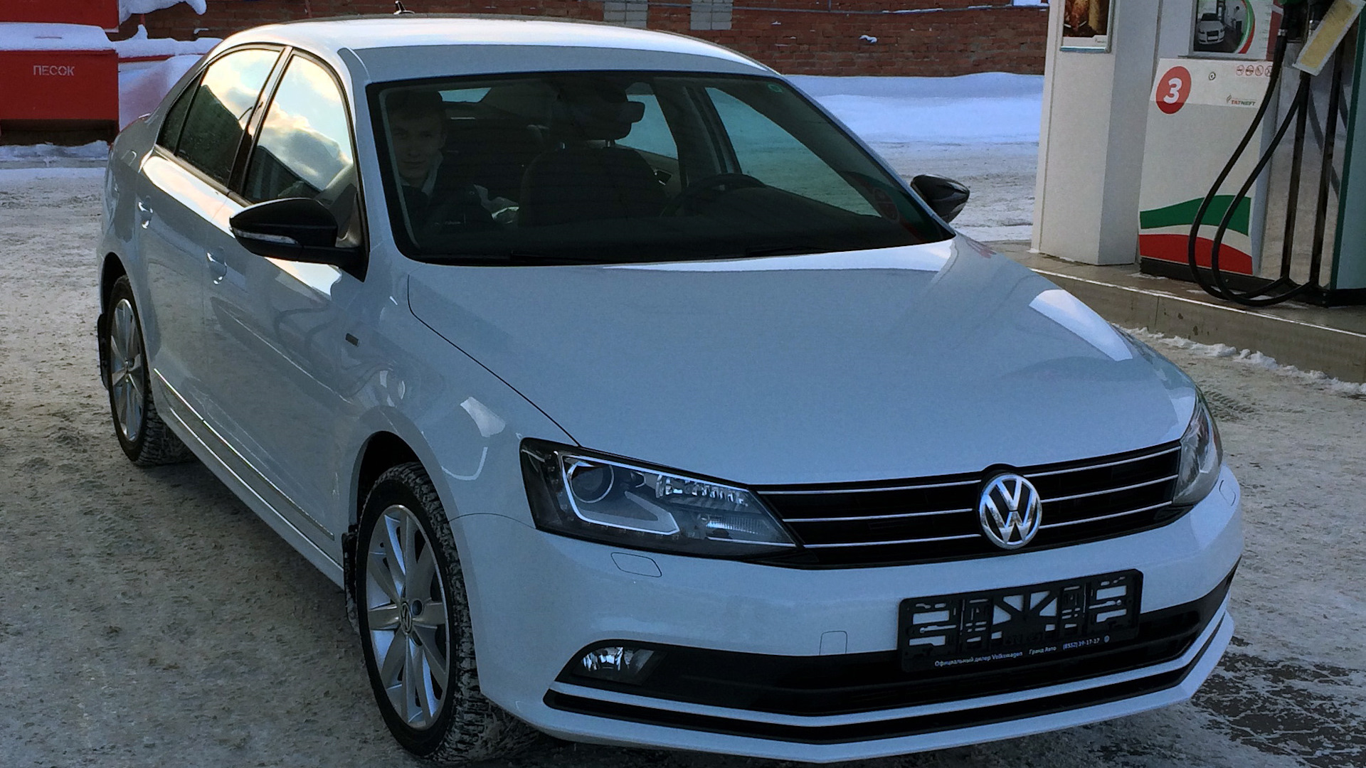 Volkswagen Jetta VI 1.6 бензиновый 2017 | CWVA на DRIVE2