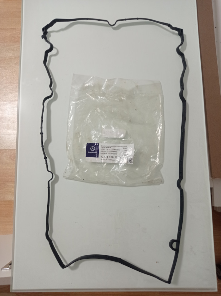 Прокладка клапанной крышки m271 на Mercedes-Benz C-Class (W204 ...