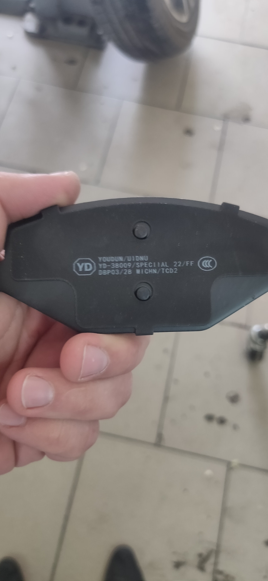 Новые передние тормозные колодки — Geely Coolray (1G), 1,5 л, 2020 года ...
