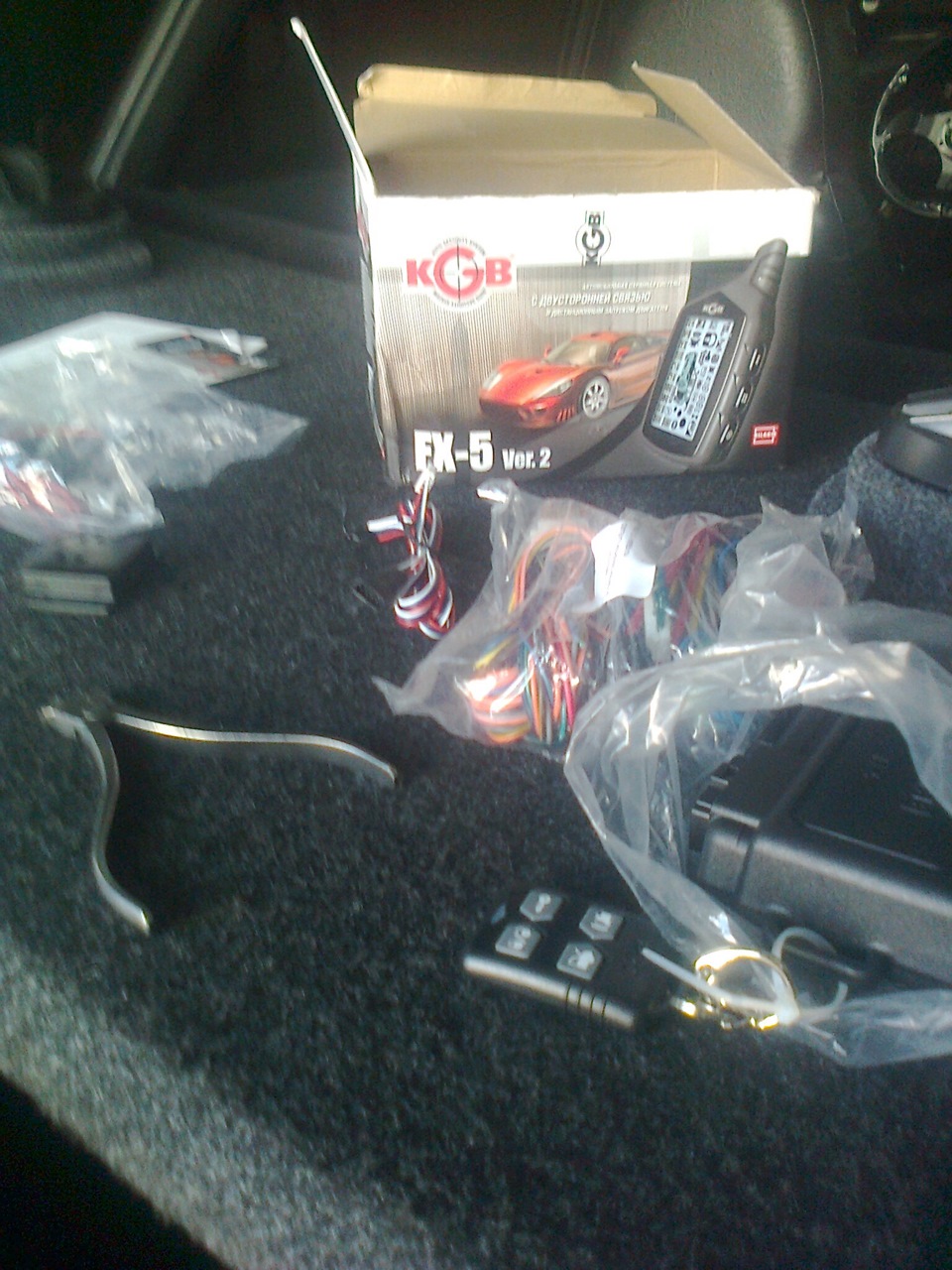 KGB у меня в машине. — Lada 2114, 1,8 л, 2008 года | тюнинг | DRIVE2