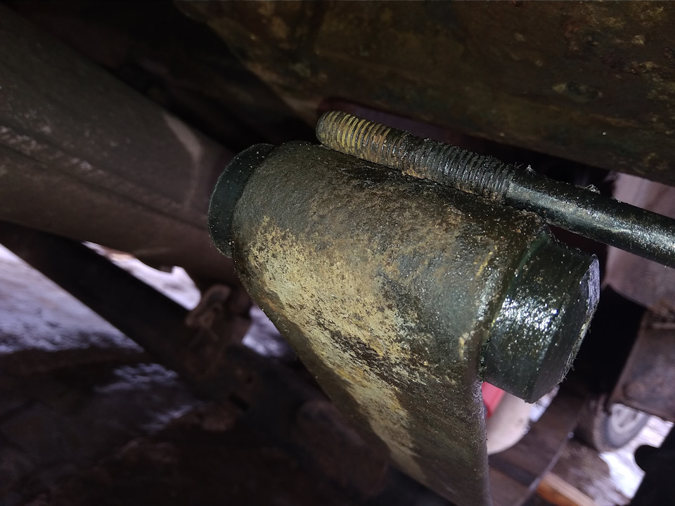 Реанимация. Часть 2. Рессора. Задний амортизатор. — Chrysler Voyager ...