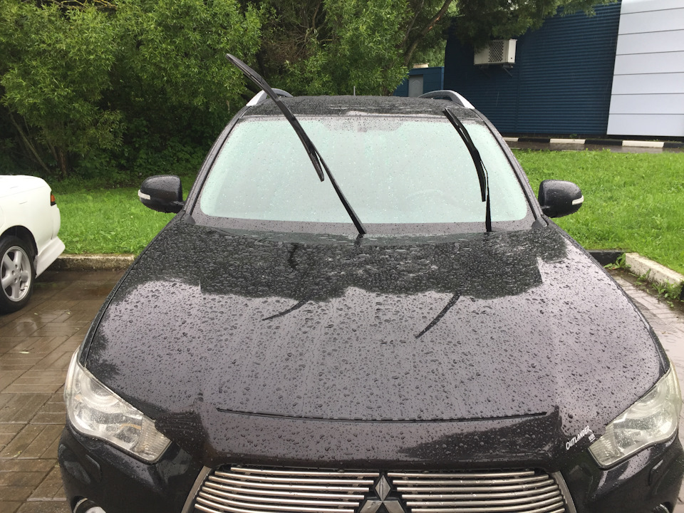 Резинки щёток стеклоочистителя — Mitsubishi Outlander XL, 2,4 л, 2010 ...