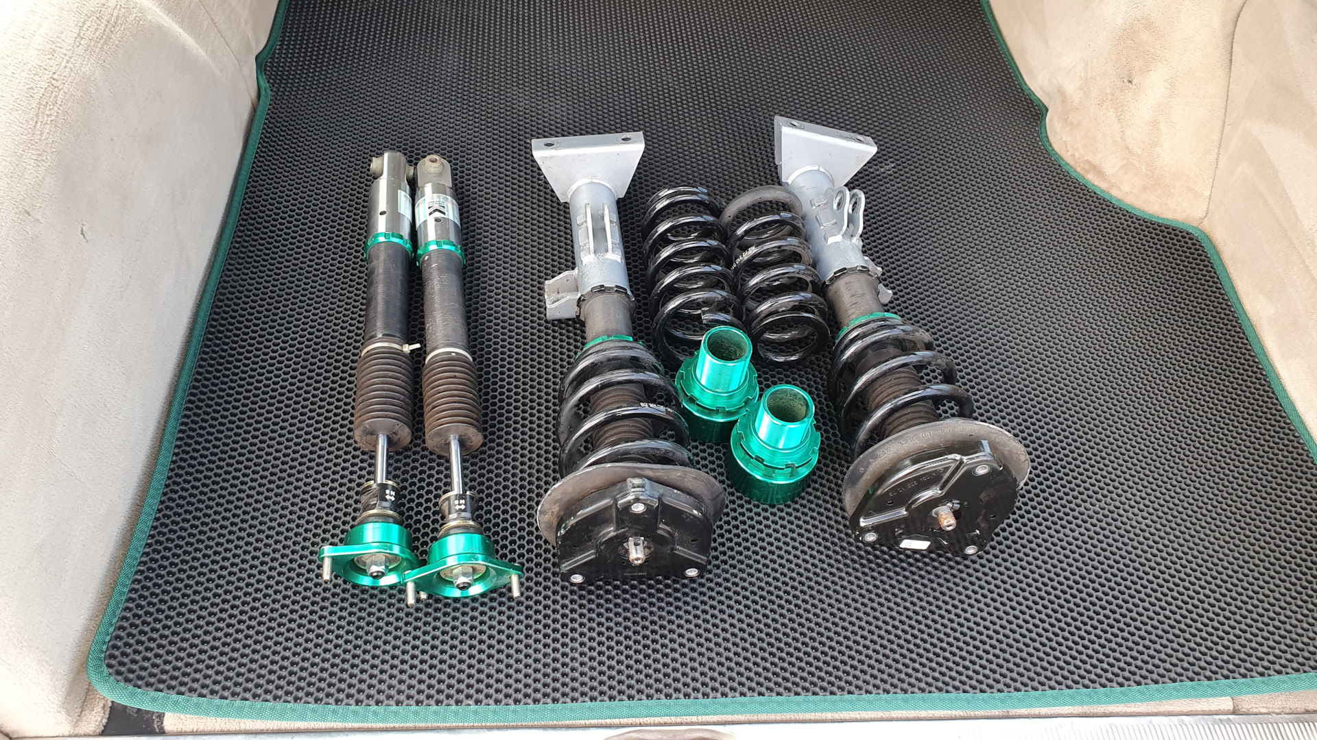 Винтовая подвеска Megan Racing — Mercedes-Benz C-Class (W204), 3,5 л ...