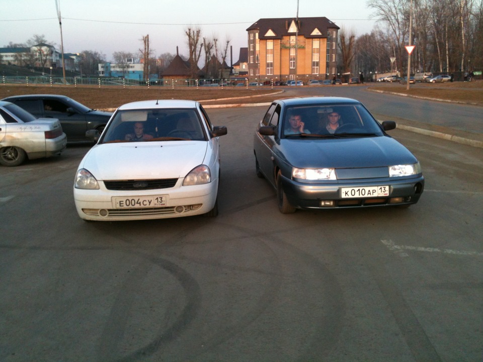 Фотки с друзьями (Артем 010, Юра 757 ) — Lada Приора хэтчбек, 1,6 л ...