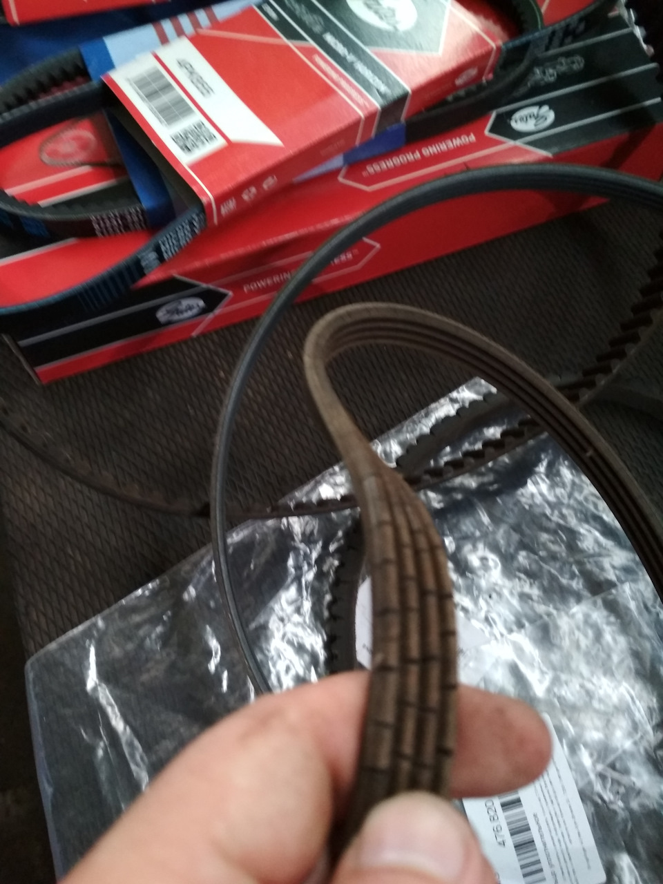 476820 Прокладка, болт крышка головки цилиндра ELRING | Запчасти на DRIVE2