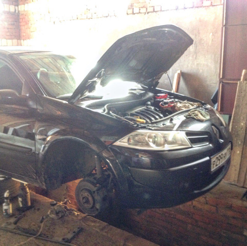 Замена втулок стабилизатора на полиуретановые — Renault Megane II, 1,6 ...