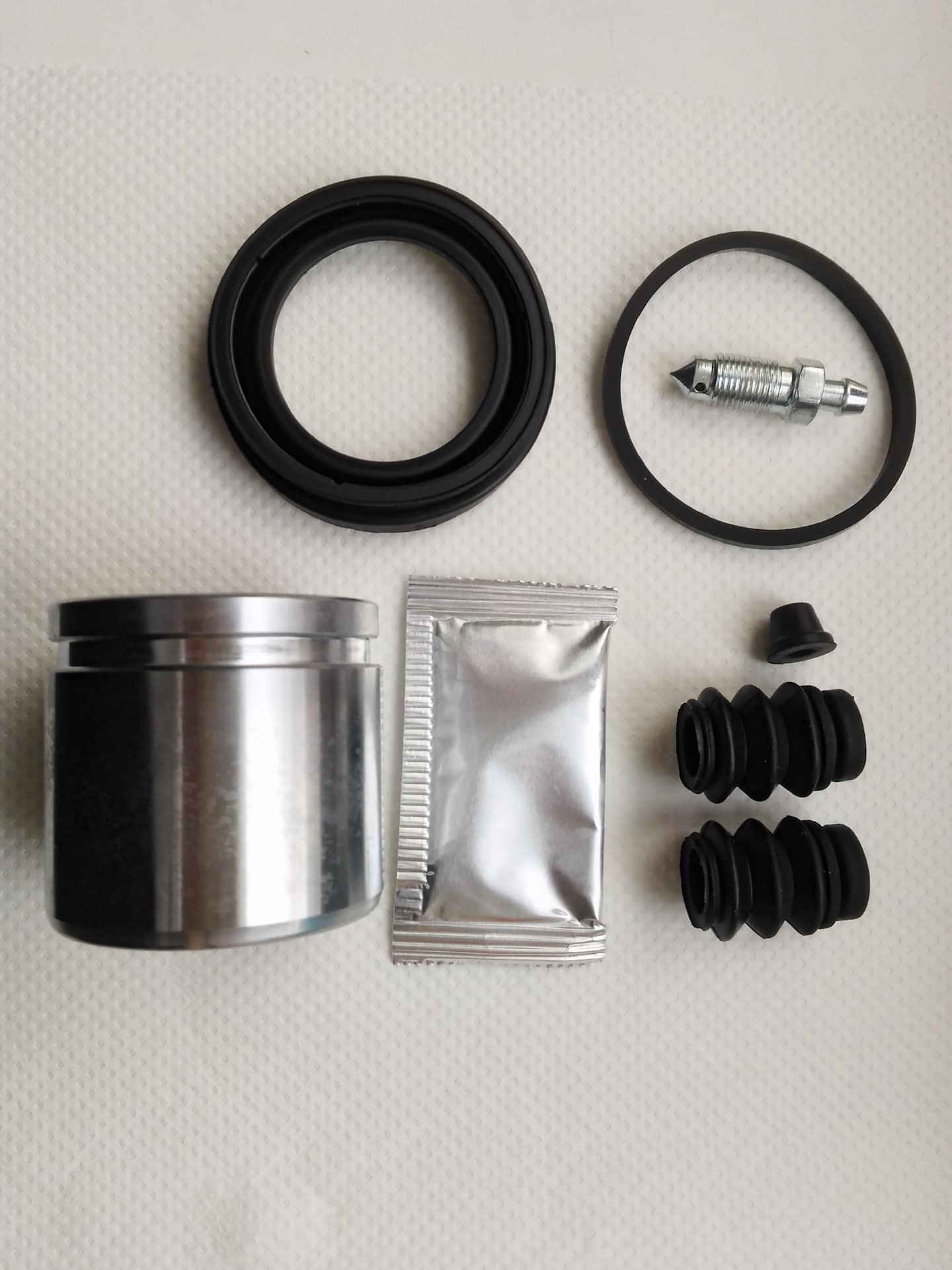 Запчасти для передних тормозов и проч. — Daewoo Nexia (N150), 1,6 л ...