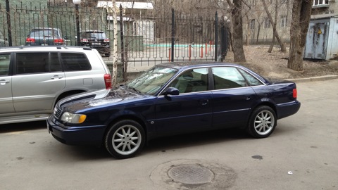 4A0945224B Вставка в крышку багажника AUDI A6 94-97 ST-441-13A0R VAG ...