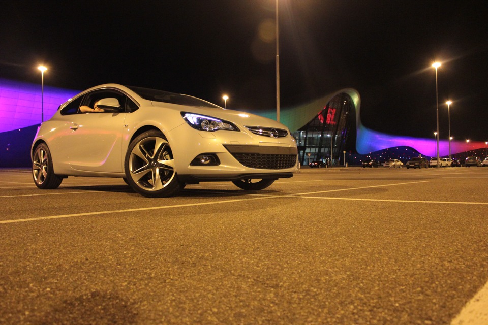 ОЧЕРЕДНОЙ ФОТОСЕТ СТЕКЛЯШКИ OZ MALL — Opel Astra J GTC, 1,6 л, 2012 года | фотография | DRIVE2