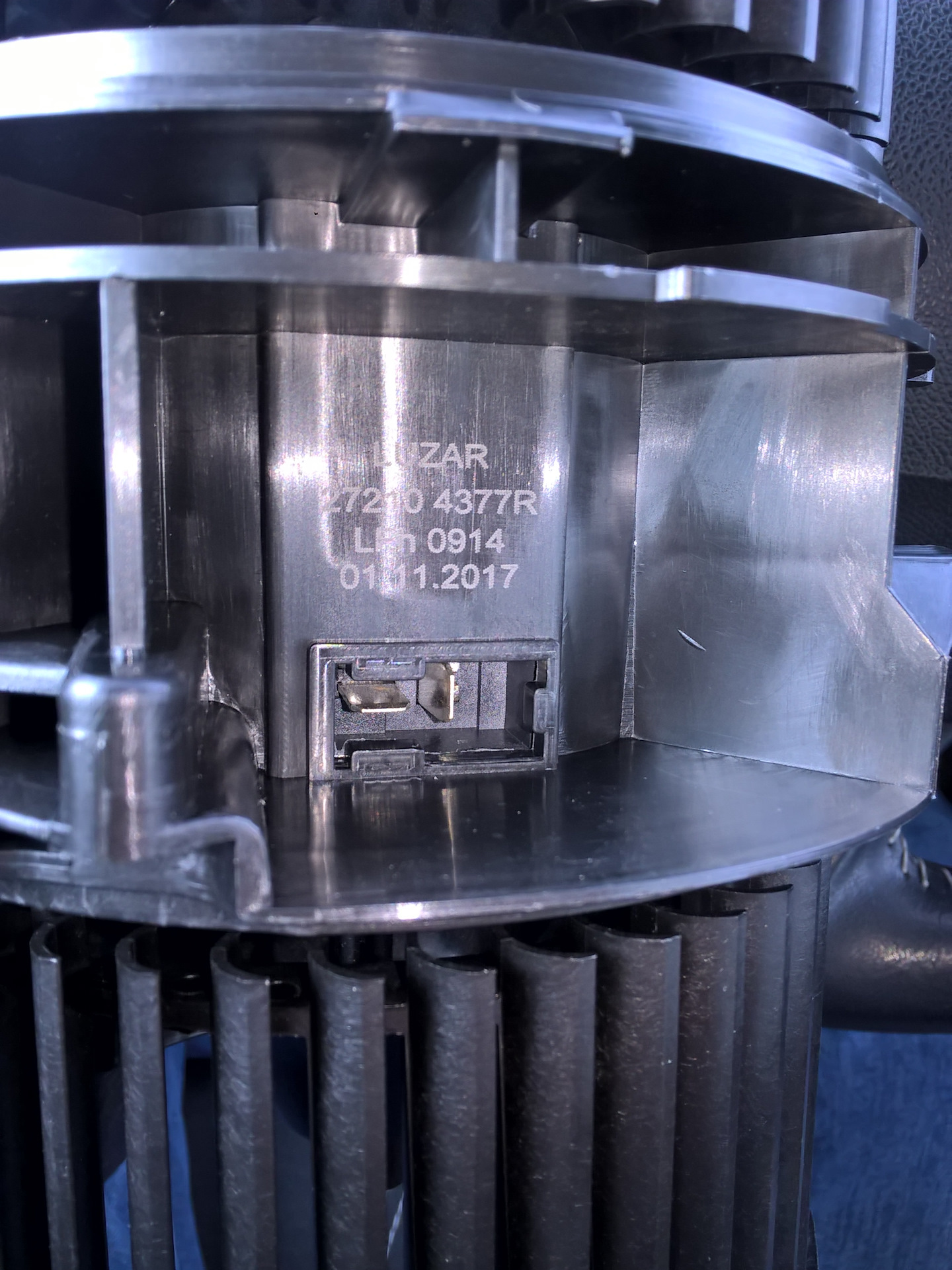 Вентилятор печки — Renault Fluence, 1,6 л, 2014 года | поломка | DRIVE2