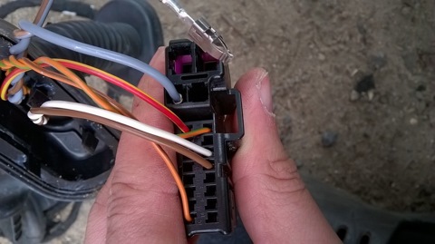 8E0972702 Корпус плоского разъ VAG | Запчасти на DRIVE2