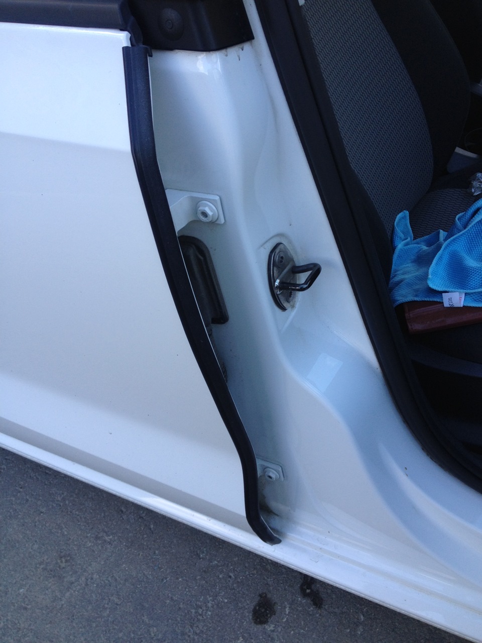 Дверной уплотнитель РКИ — 19 — Volkswagen Polo Sedan, 1,6 л, 2012 года ...