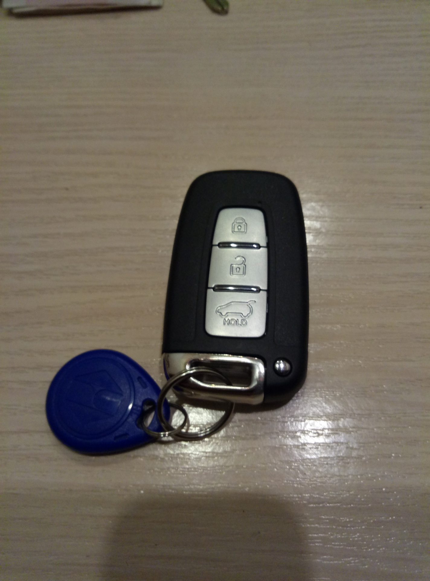Второй ключ или брелок сигнализации . — Dodge Caravan IV, 2,4 л, 2002 ...
