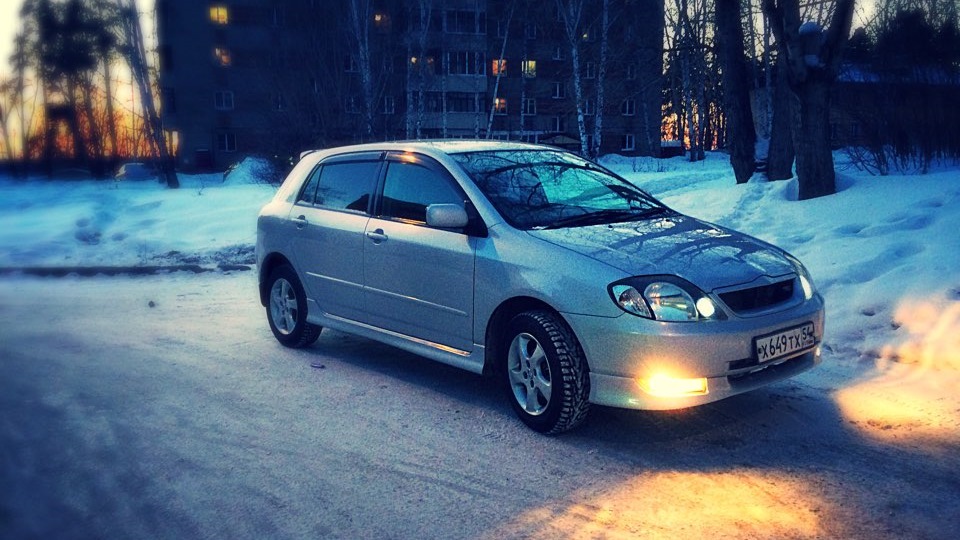 Toyota Corolla RunX 1.5 бензиновый 2001 | на DRIVE2