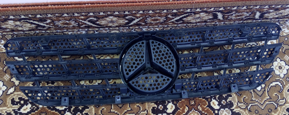 1638800185 W163ML РЕШЕТКА РАДИАТОРА ХРОМ-ЧЕРН BODY PARTS | Запчасти на ...