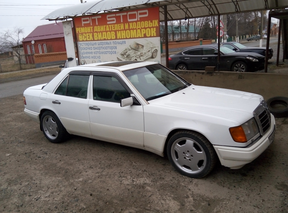 мои родимые дисулечки — Mercedes-Benz E-Class (W124), 2 л, 1988 года ...
