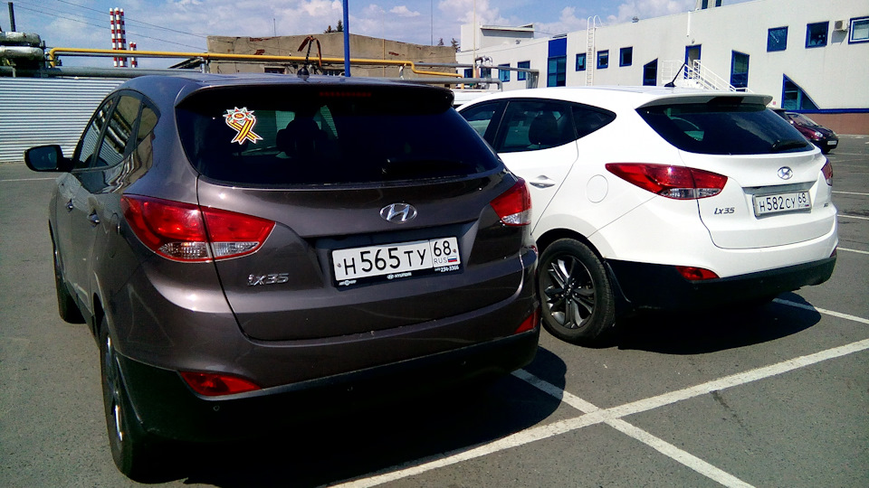 Кашемир браун VS Белый — Hyundai ix35, 2 л, 2015 года | фотография | DRIVE2