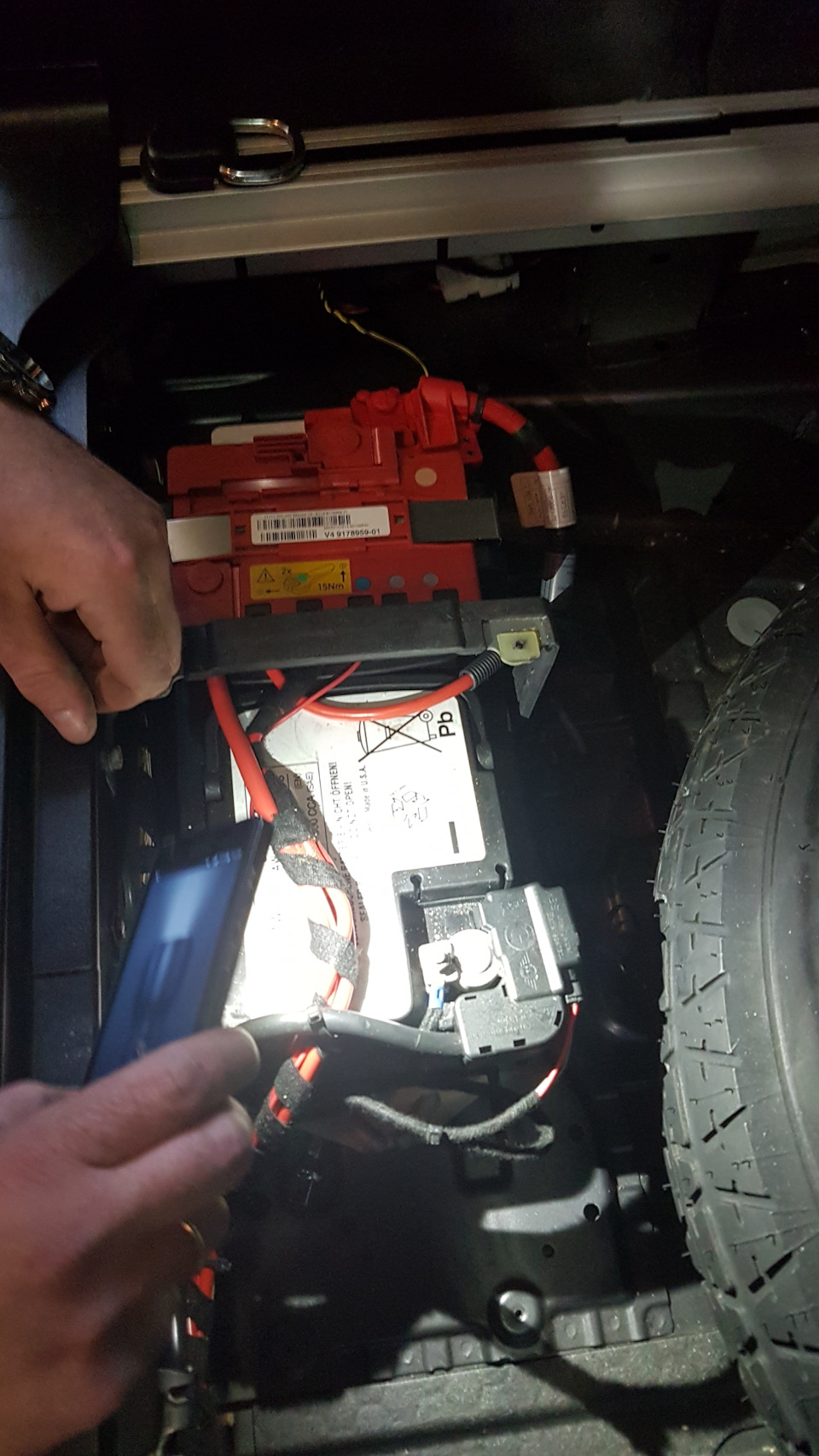 Заменил АКБ — BMW X5 (E70), 3 л, 2011 года | плановое ТО | DRIVE2