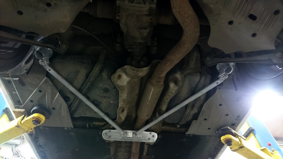 Жесткая Баварка. Установка V-образной тяги и усилительной пластины ...