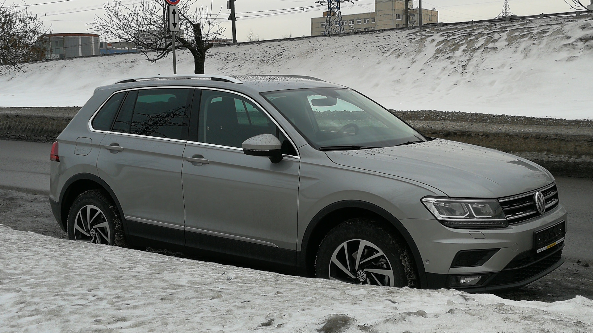 Volkswagen Tiguan (2G) 1.4 бензиновый 2018 | Tungsten Silver на DRIVE2