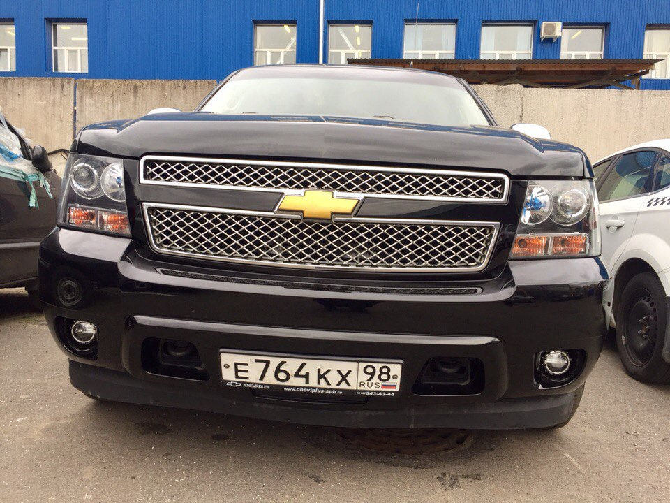 Освежил! покрасил бампера в Евро Авто — Chevrolet Tahoe (GMT900), 5,4 л ...