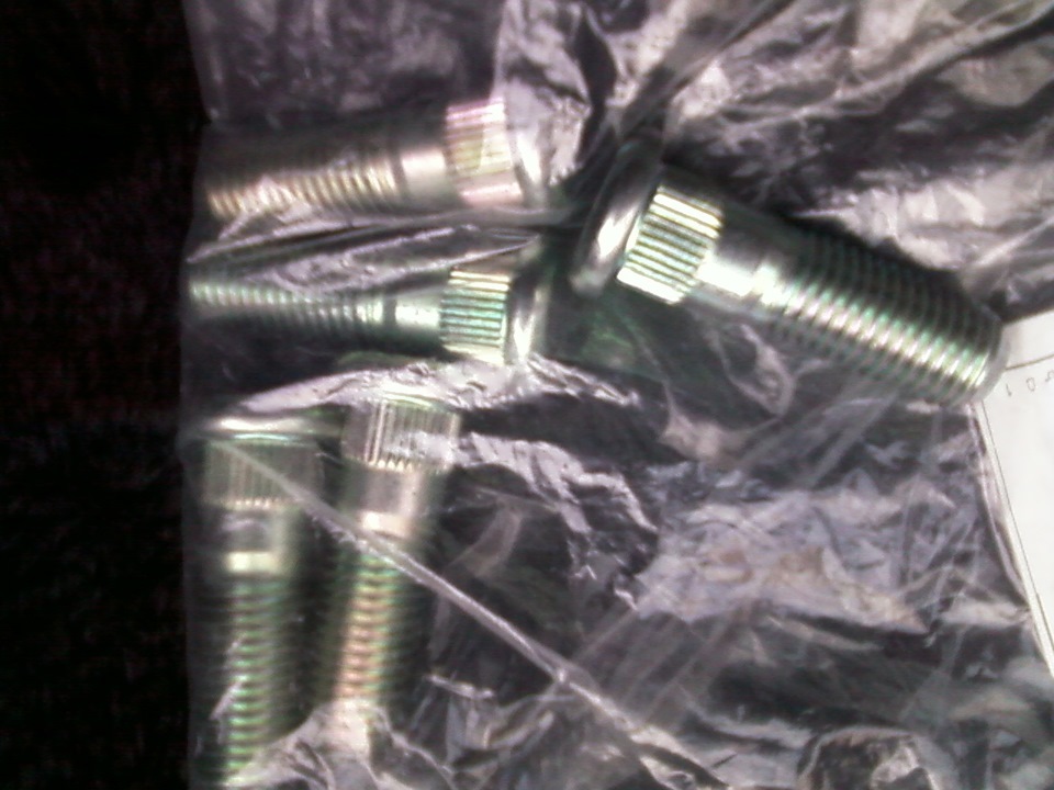 Болт ступицы(517522K000) — KIA Cerato (2G), 1,6 л, 2010 года | запчасти ...