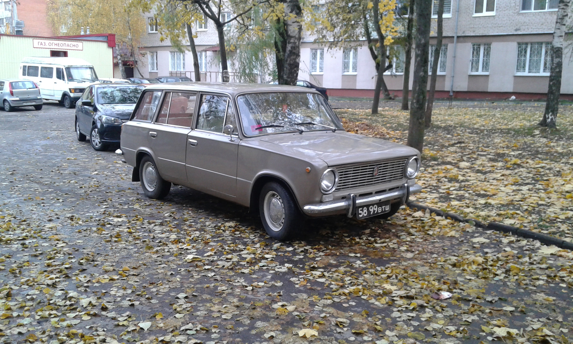 Осень. — Lada 2102, 1,2 л, 1973 года | просто так | DRIVE2