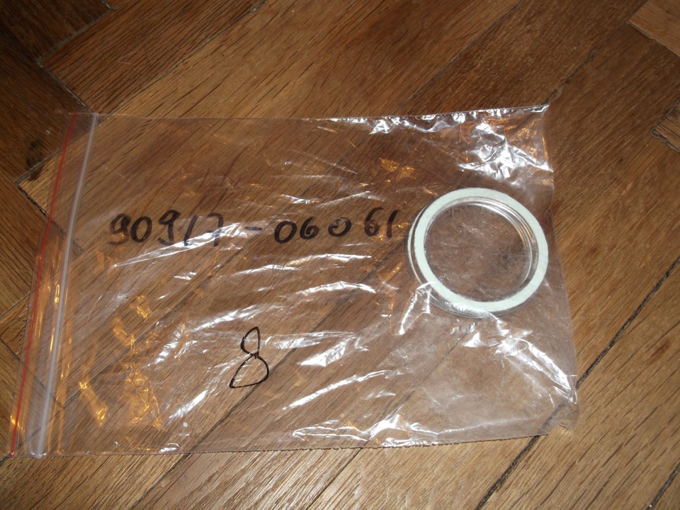 Гайка, упорный болт, прокладка и кольцо глушителя. — ГАЗ 3102, 2,7 л ...