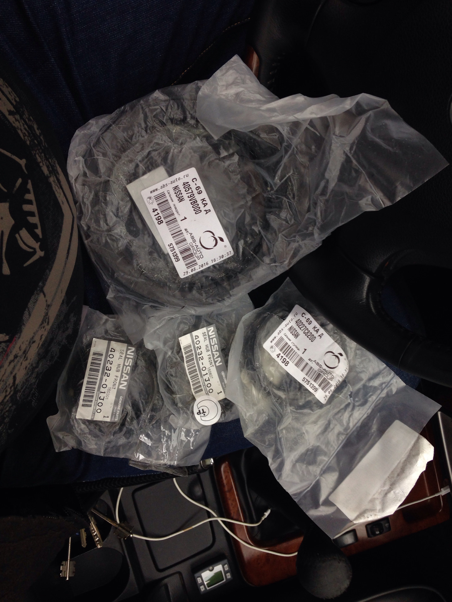 Пришли сальники для текущей левой части моста — Nissan Patrol (Y61), 3 ...