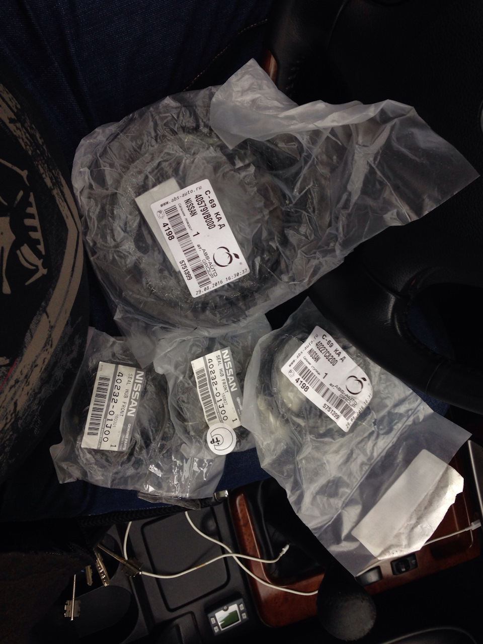 Пришли сальники для текущей левой части моста — Nissan Patrol (Y61), 3 ...