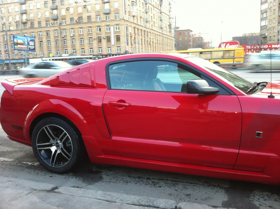 Чуть-чуть обвесов — Ford Mustang (5G), 4,6 л, 2008 года | стайлинг | DRIVE2