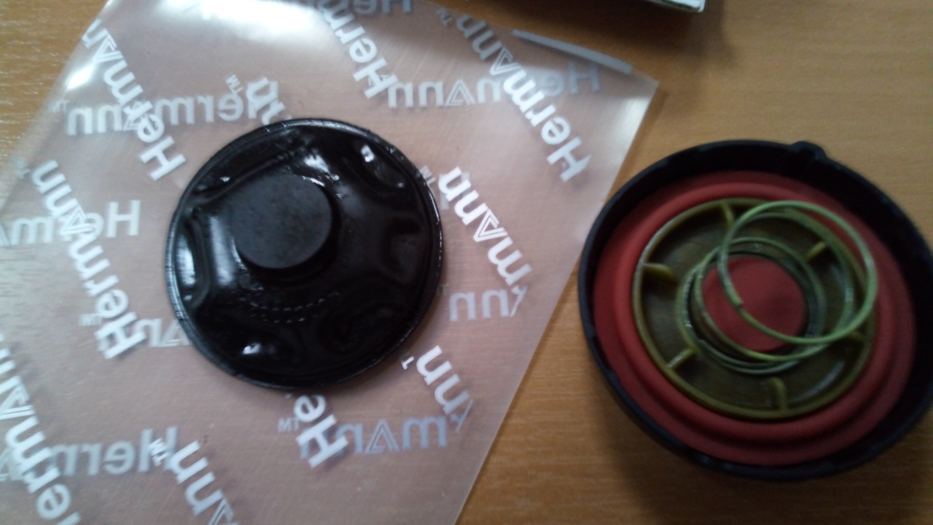 Пробка расширительного бачка — УАЗ Patriot, 2,3 л, 2010 года | своими ...