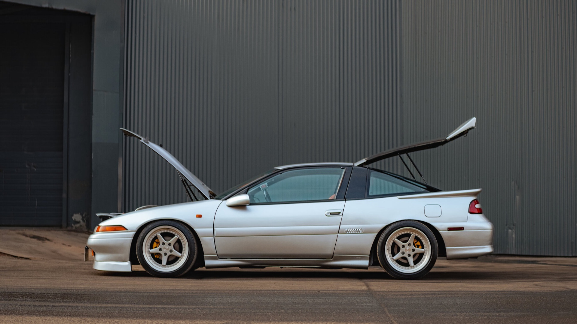 Mitsubishi Eclipse (1G) 2.0 бензиновый 1993 | Silver Bird на DRIVE2