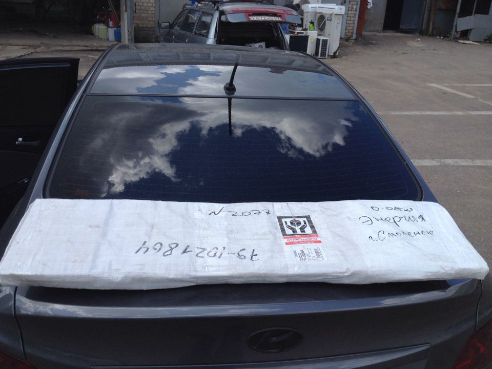 Аэродинамический рассекатель на крышу — Hyundai Solaris, 1,4 л, 2011 ...