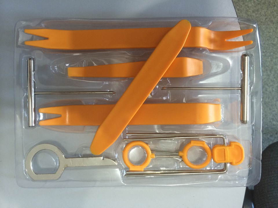 Китайские подарки — Renault Megane III, 1,5 л, 2011 года | запчасти ...