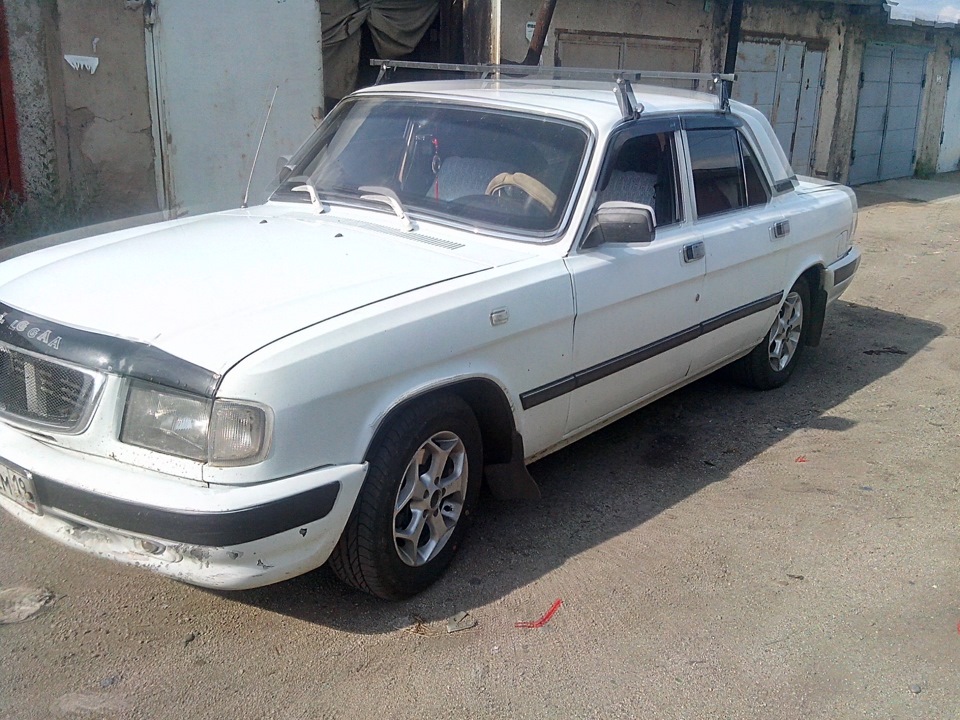 Спойлер зеркала — ГАЗ 3110, 2,3 л, 2000 года | аксессуары | DRIVE2