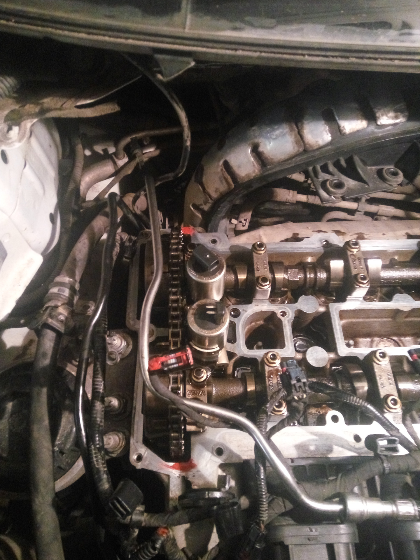 Замена прокладки клапанной крышки — Ford S-Max (1G), 2 л, 2011 года ...