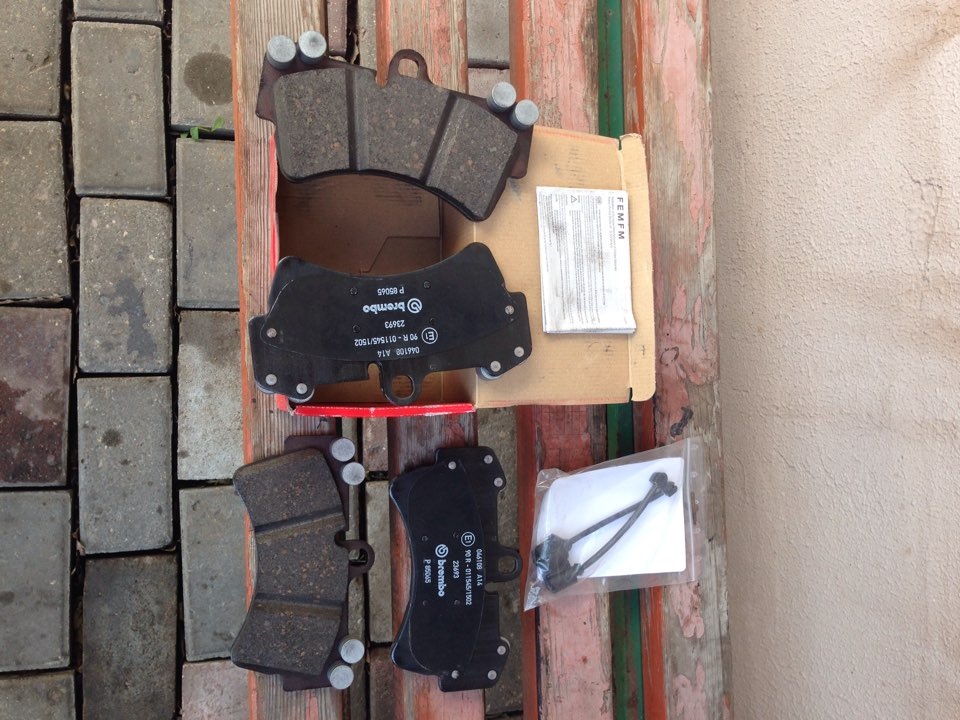 47. Колодки Brembo (передние) — Audi A6 (C6), 3,2 л, 2005 года | тюнинг ...