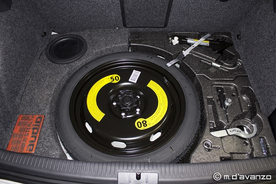 Сабчик — Volkswagen Golf R Mk7, 2 л, 2014 года | автозвук | DRIVE2