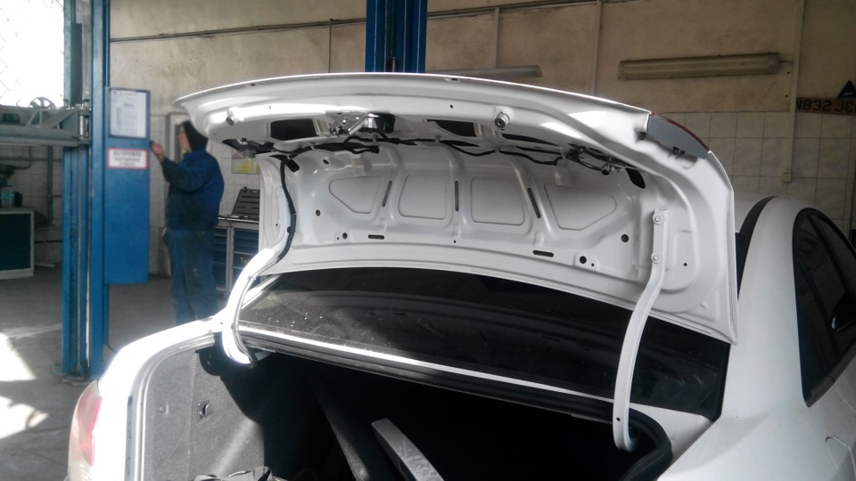 Кнопка багажника. Замена по гарантии — Chevrolet Cruze (1G), 1,8 л ...