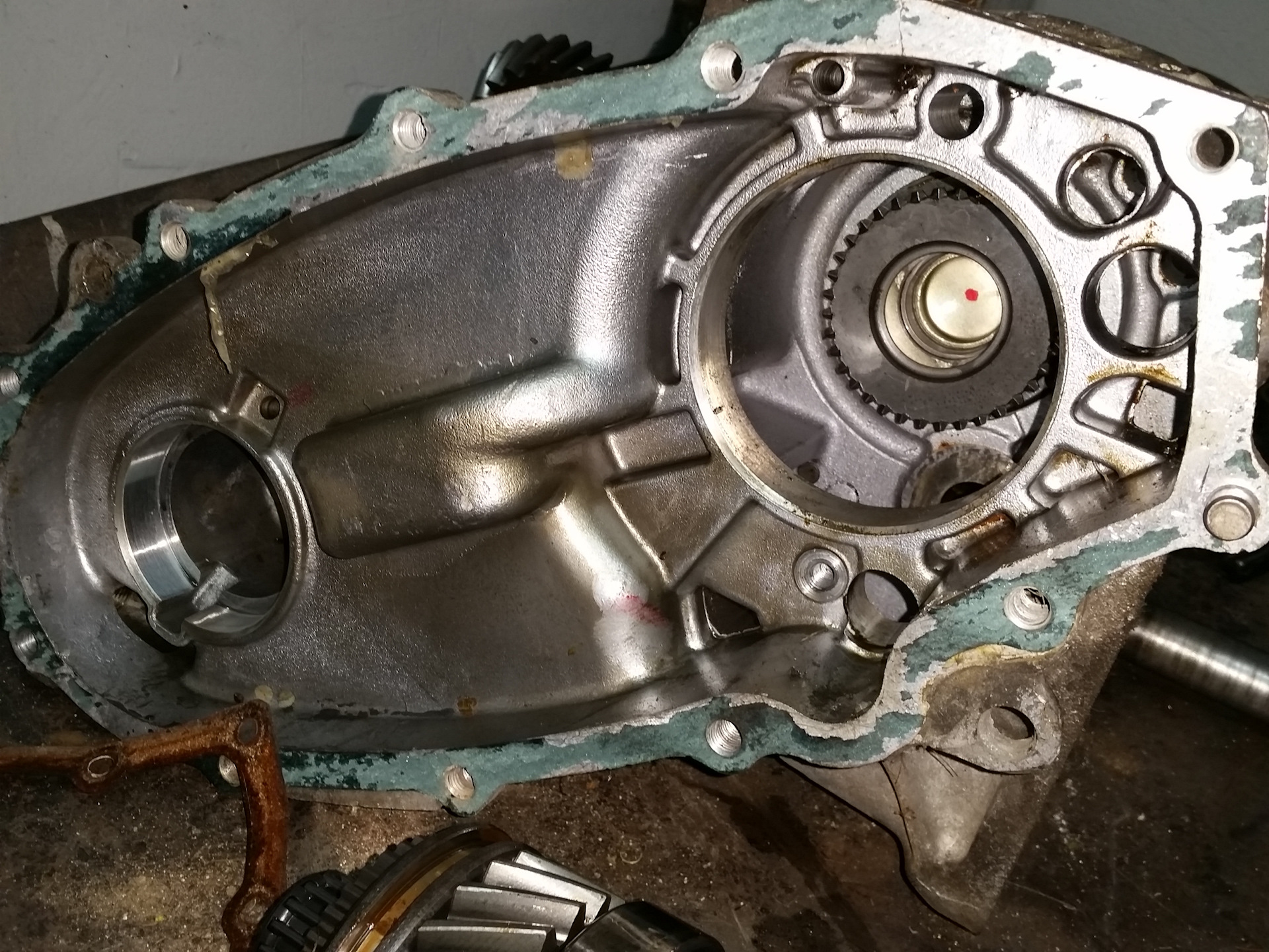 Переборка РКП и проверка карданных валов — Mitsubishi Pajero (1G), 2,5 ...